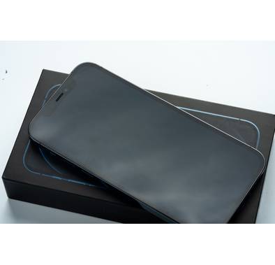 Iphone 12PRO (displayed Item) 128gb with the box and unused original ...